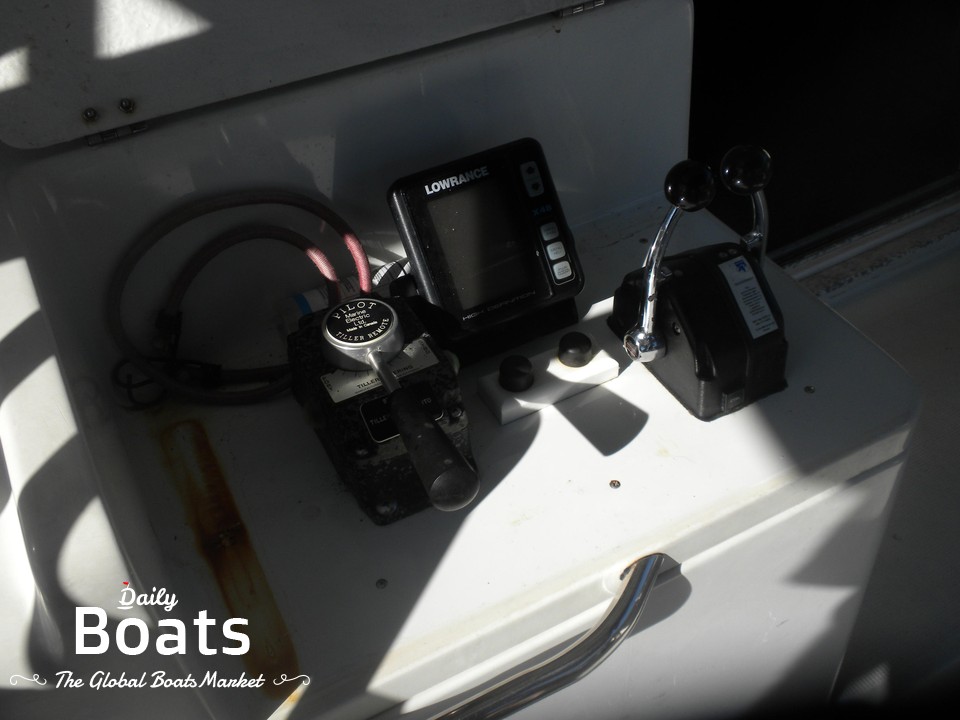 1999 Lindell 38 Sport Fisher for sale. View price, photos and Buy 1999 ...