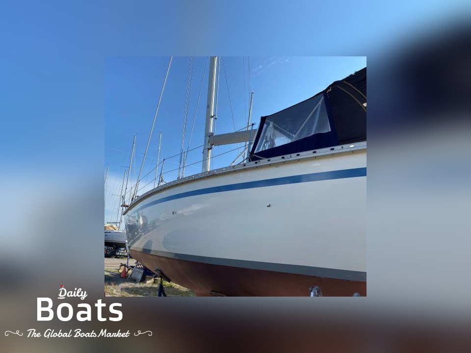 1988 Hunter Legend 37 for sale. View price, photos and Buy 1988 Hunter ...