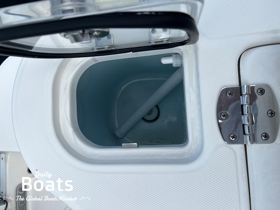 2021 Robalo R247 Dual Console for sale. View price, photos and Buy 2021 ...