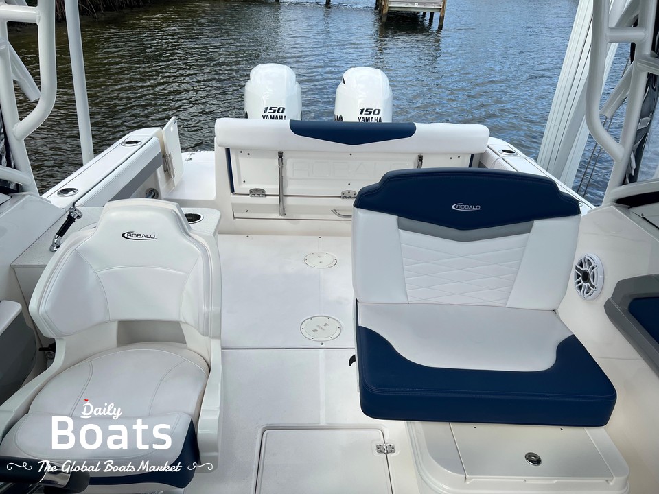 2021 Robalo R247 Dual Console for sale. View price, photos and Buy 2021 ...