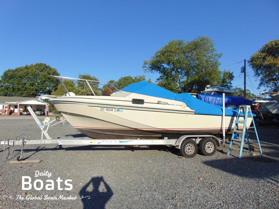 1989 Boston Whaler Revenge 25 for sale. View price, photos and Buy 1989 ...