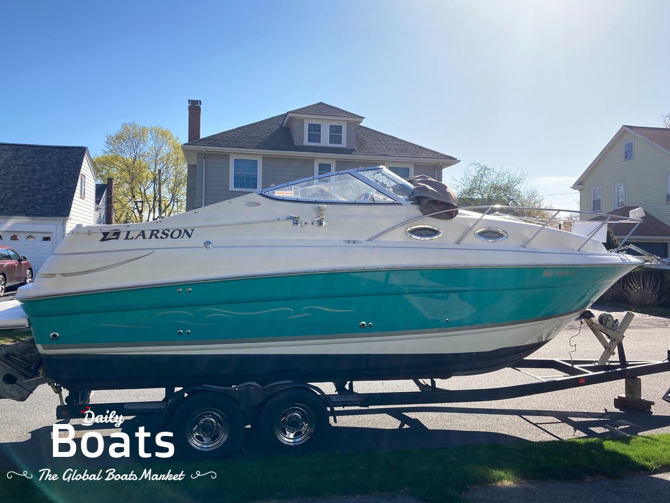 2006 Larson Cabrio 240 for sale. View price, photos and Buy 2006 Larson ...