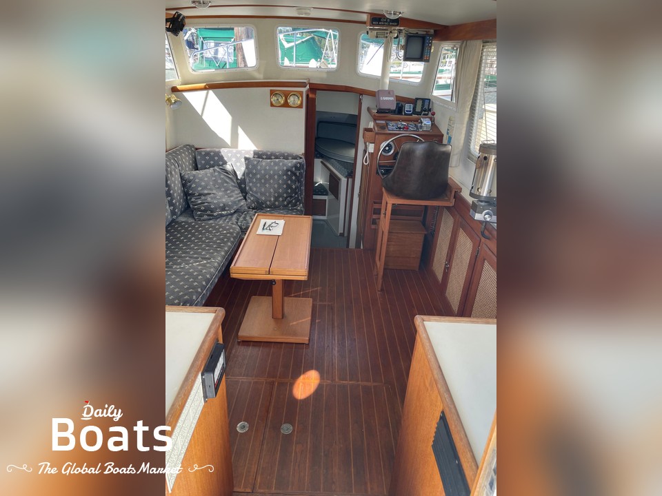 1988 Willard Marine 30 Mark Iv Trawler for sale. View price, photos and ...