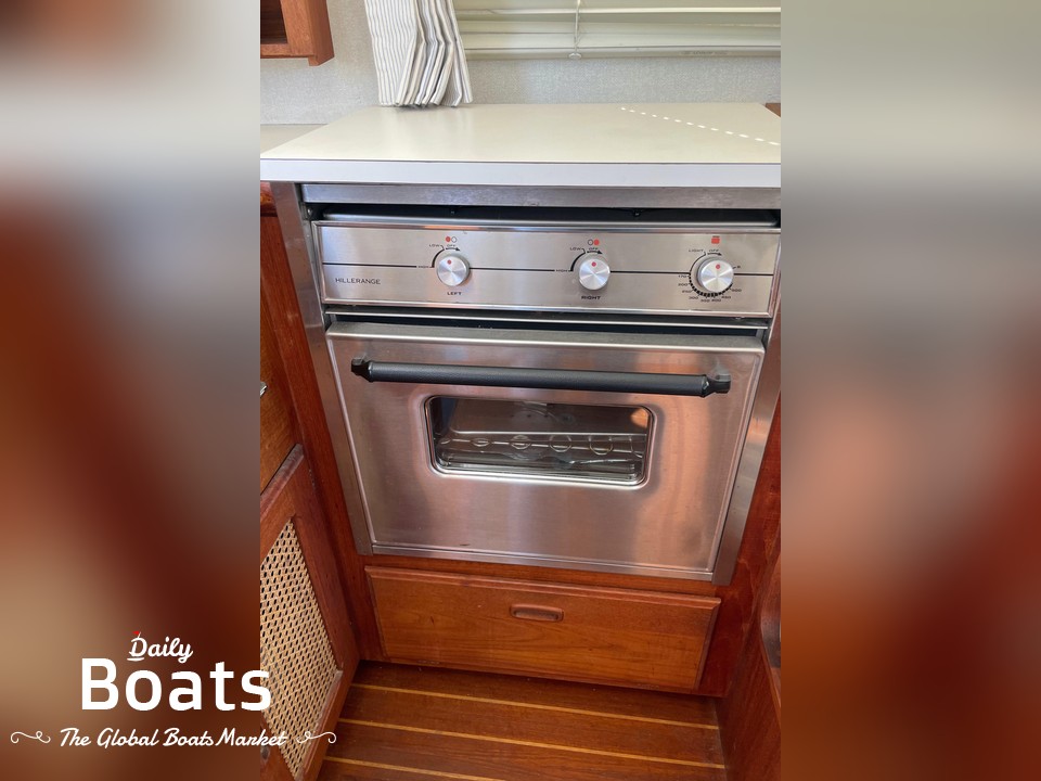 1988 Willard Marine 30 Mark Iv Trawler for sale. View price, photos and ...