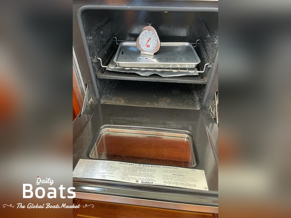 1988 Willard Marine 30 Mark Iv Trawler for sale. View price, photos and ...