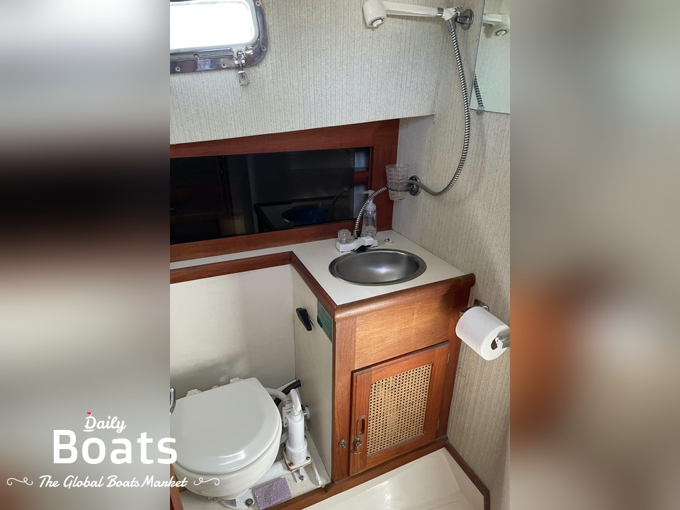 1988 Willard Marine 30 Mark Iv Trawler for sale. View price, photos and ...