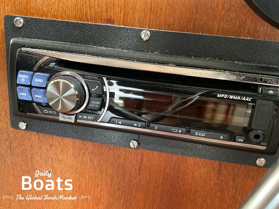 1988 Willard Marine 30 Mark Iv Trawler for sale. View price, photos and ...