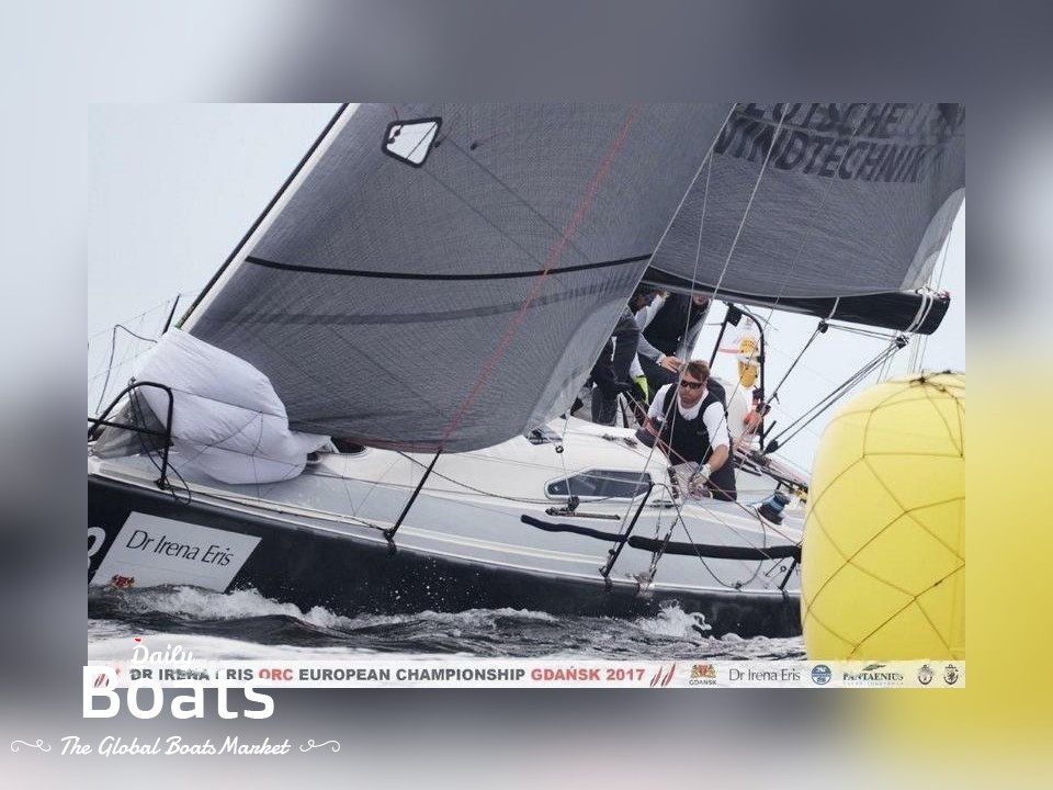 Max fun 35 for sale - Daily Boats