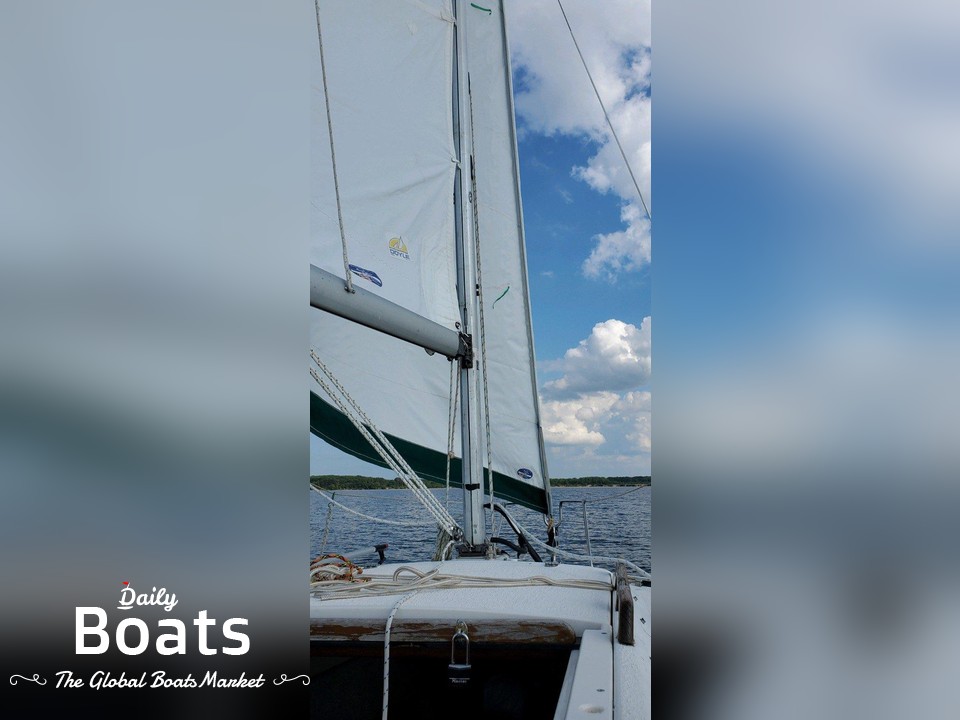 1993 Hunter 23.5 for sale. View price, photos and Buy 1993 Hunter 23.5 ...