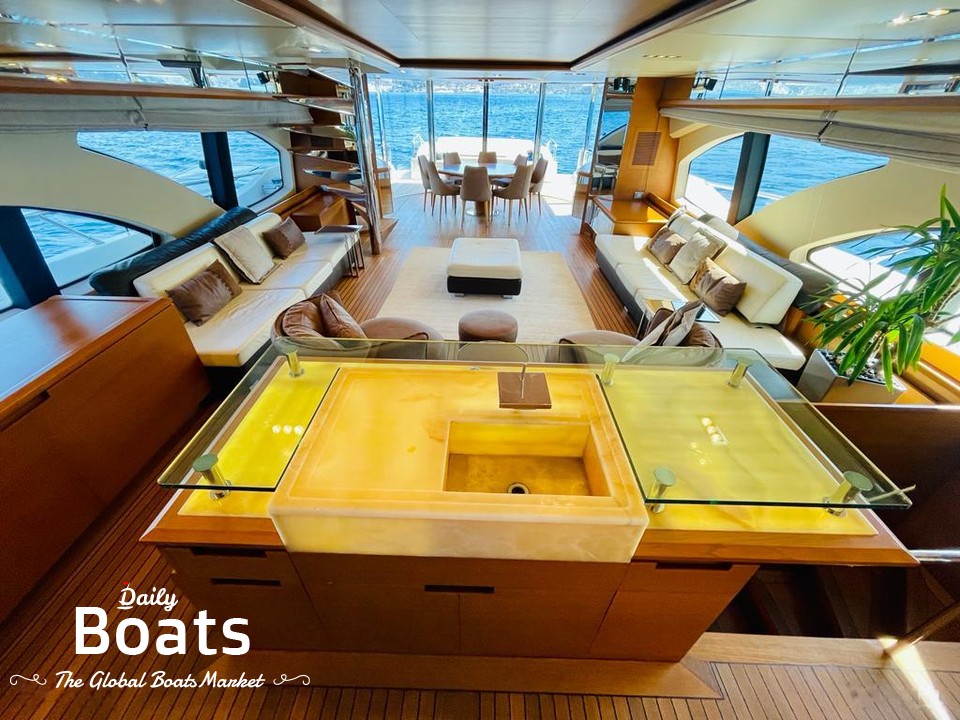 2008 Azimut 98 Leonardo for sale. View price, photos and Buy 2008 ...