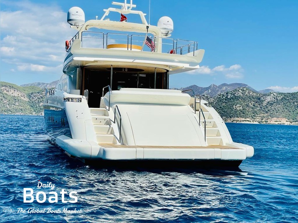 2008 Azimut 98 Leonardo for sale. View price, photos and Buy 2008 ...