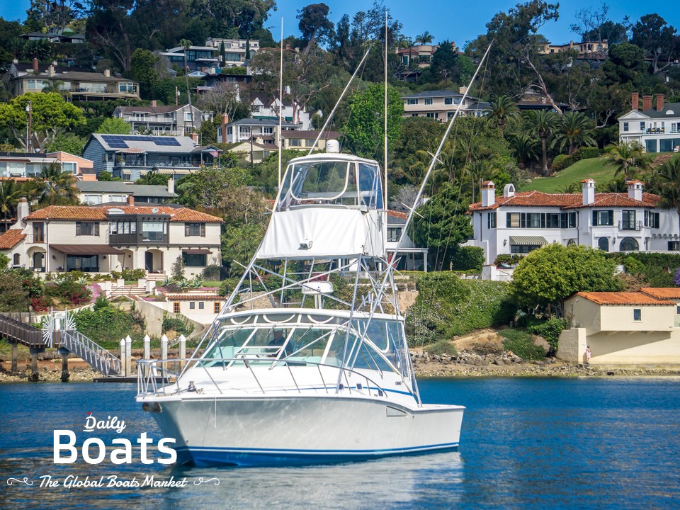 1995 Cabo 35 Express for sale. View price, photos and Buy 1995 Cabo 35 ...