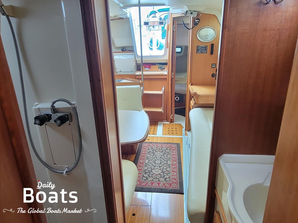 1992 Hunter 33.5 for sale. View price, photos and Buy 1992 Hunter 33.5 ...