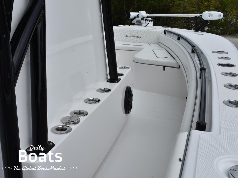 2018 SeaHunter 28 Floridian for sale. View price, photos and Buy 2018 ...