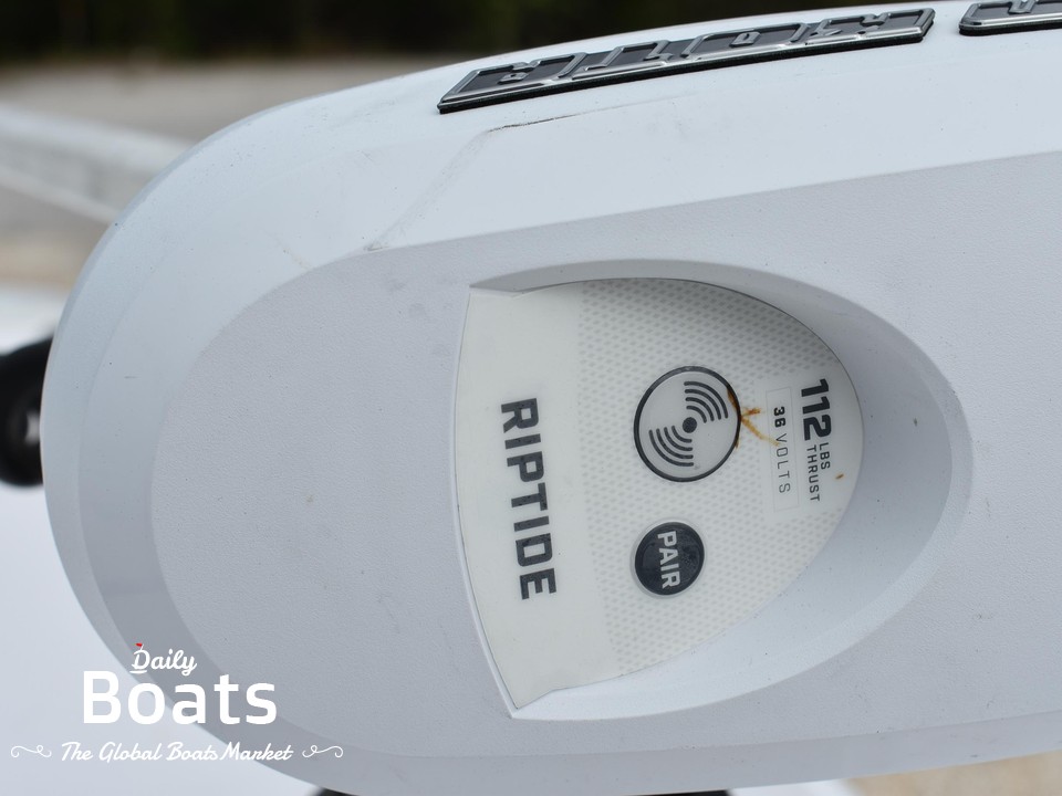 2018 SeaHunter 28 Floridian for sale. View price, photos and Buy 2018 ...