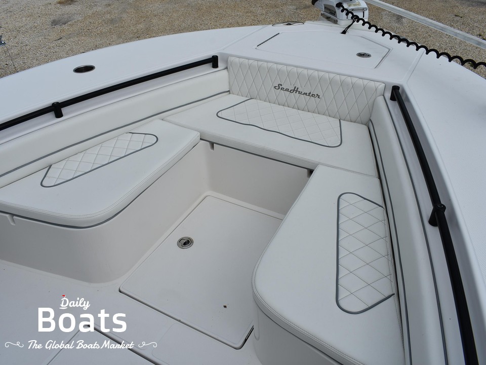 2018 SeaHunter 28 Floridian for sale. View price, photos and Buy 2018 ...