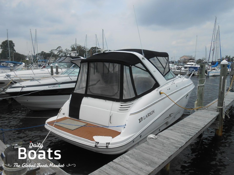 2002 Larson Cabrio 310 for sale. View price, photos and Buy 2002 Larson ...