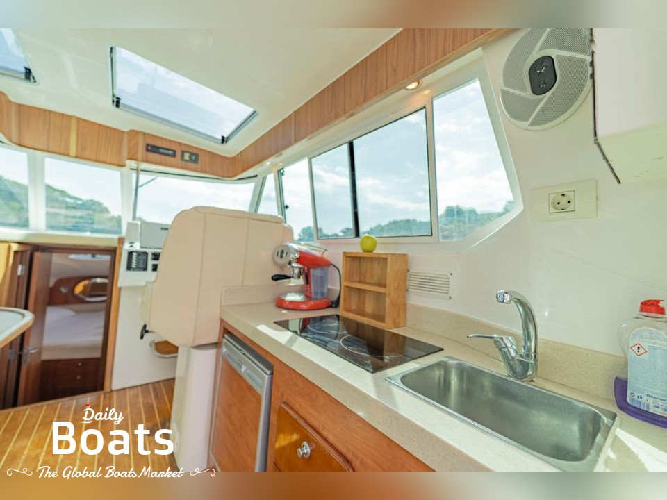 2009 Gulf Craft Ambassador 32 for sale. View price, photos and Buy 2009 ...