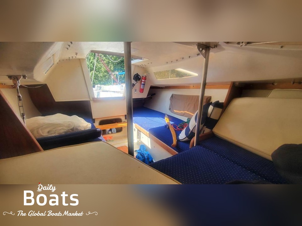 1985 Catalina Capri 22 for sale. View price, photos and Buy 1985 ...