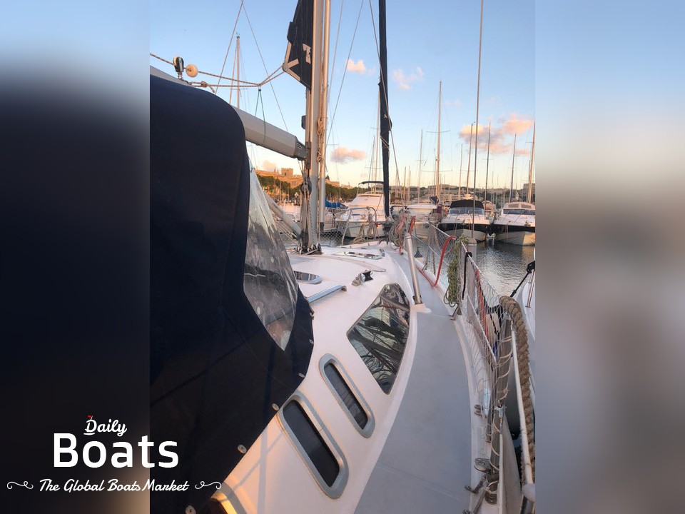 2000 Hunter 380 for sale. View price, photos and Buy 2000 Hunter 380 ...