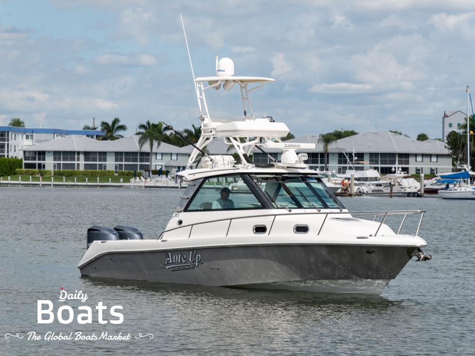 2011 Everglades 320 Ex With Tower for sale. View price, photos and Buy ...
