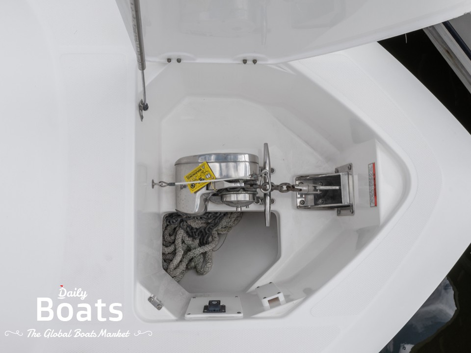 2011 Everglades 320 Ex With Tower for sale. View price, photos and Buy ...