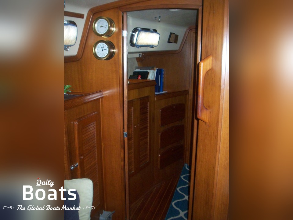 1991 Island Packet 38 for sale. View price, photos and Buy 1991 Island ...