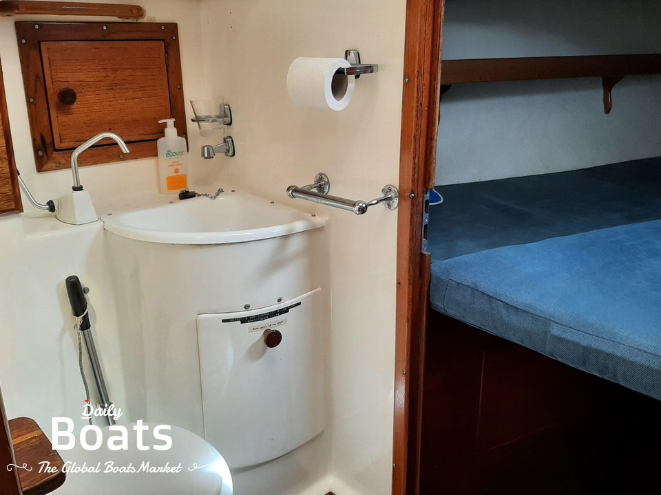 1973 Sparkman & Stephens She 32C for sale. View price, photos and Buy ...