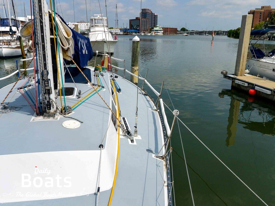 1989 Formula Evelyn 42 for sale. View price, photos and Buy 1989 ...