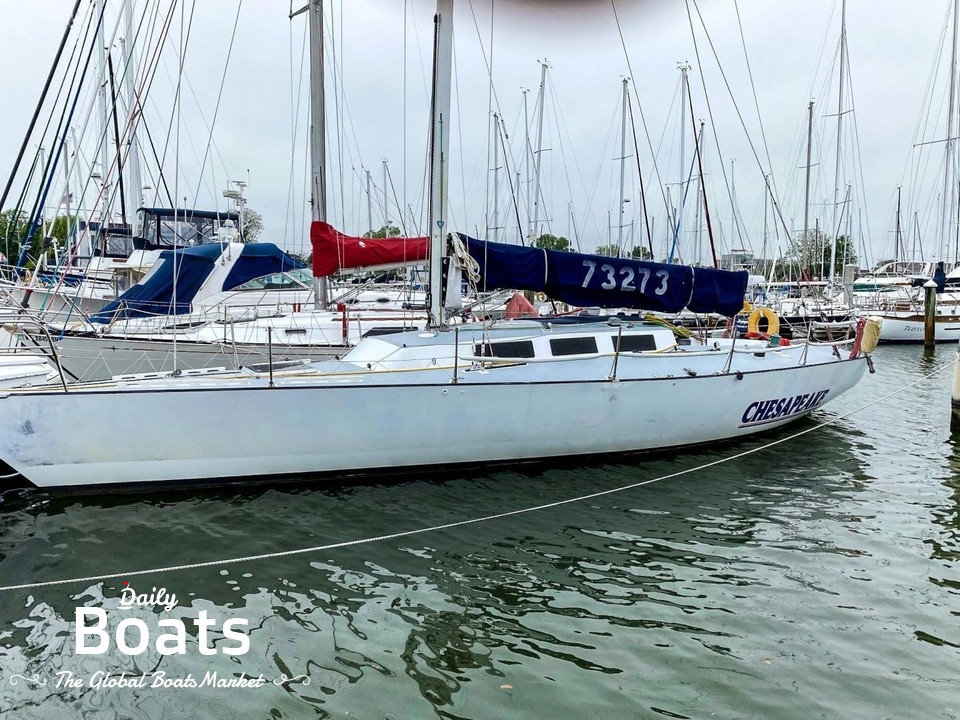 1989 Formula Evelyn 42 for sale. View price, photos and Buy 1989 ...