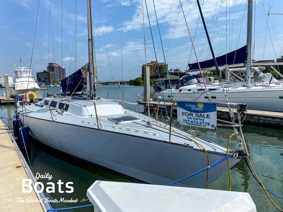 1989 Formula Evelyn 42 for sale. View price, photos and Buy 1989 ...