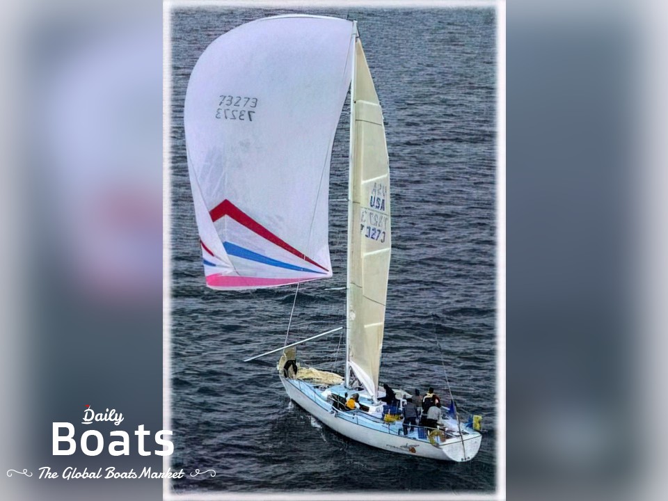 1989 Formula Evelyn 42 for sale. View price, photos and Buy 1989 ...