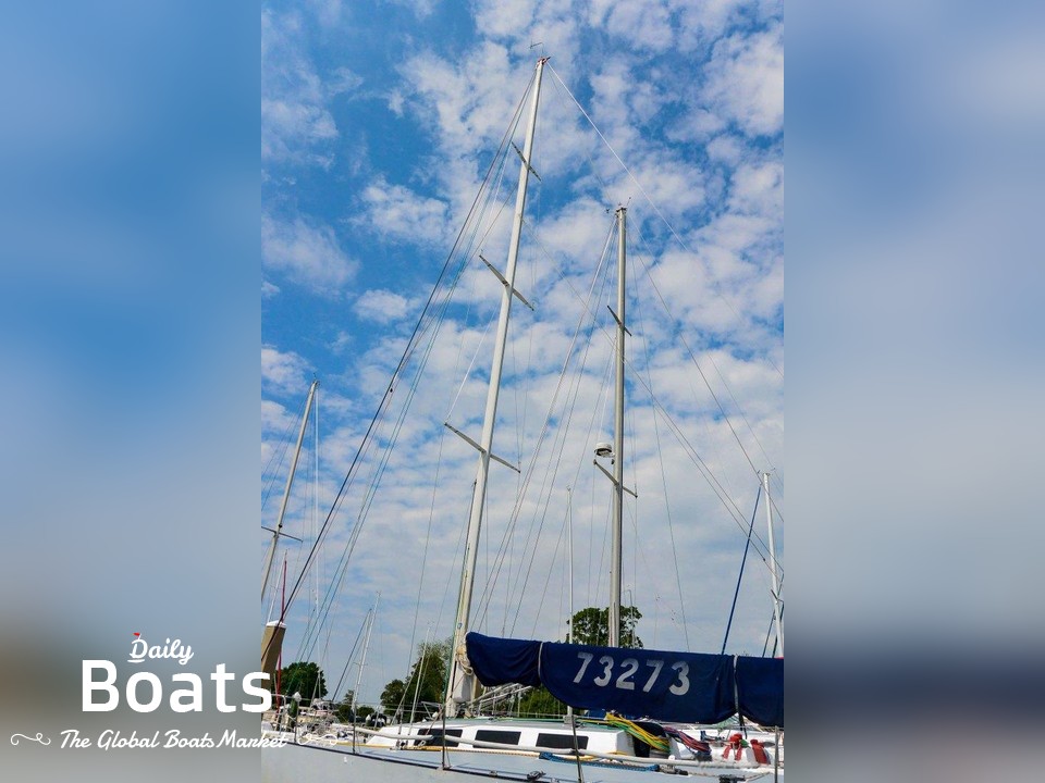 1989 Formula Evelyn 42 for sale. View price, photos and Buy 1989 ...