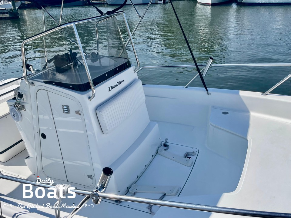 2001 Boston Whaler Dauntless 22 for sale. View price, photos and Buy ...