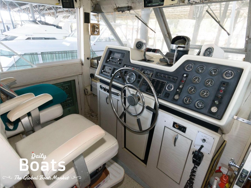 1970 Chris-Craft 55 Commander Flush Deck for sale. View price, photos ...
