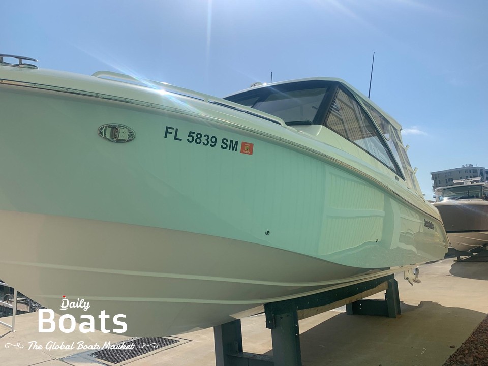 2019 Everglades 340Dc for sale. View price, photos and Buy 2019 ...