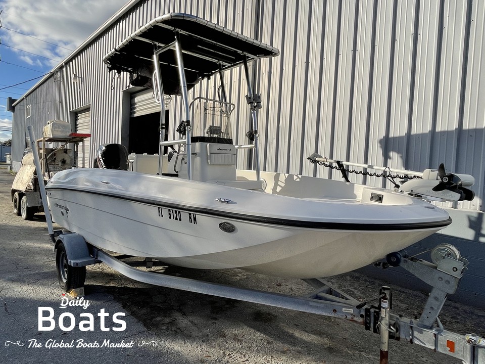 2018 Bayliner F18 for sale. View price, photos and Buy 2018 Bayliner ...