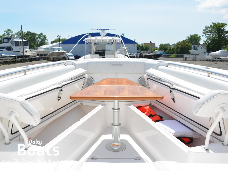 2019 Everglades 435 for sale. View price, photos and Buy 2019 ...