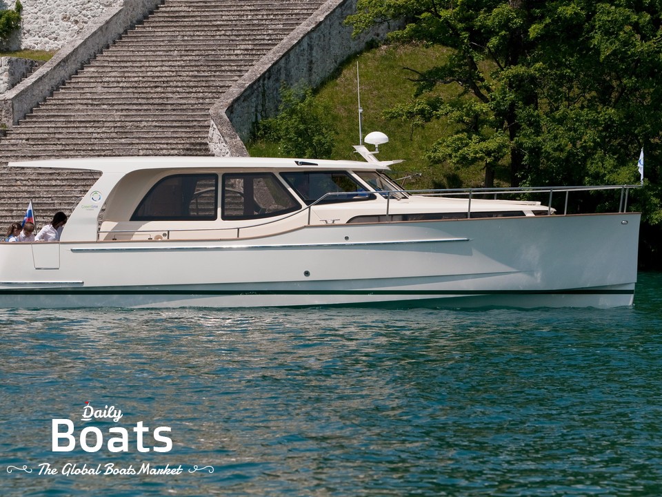 2021 Greenline 33 for sale. View price, photos and Buy 2021 Greenline ...