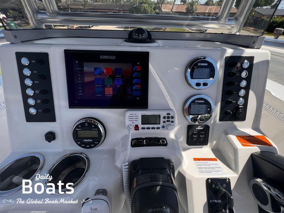 2021 Robalo R200 Center Console for sale. View price, photos and Buy ...
