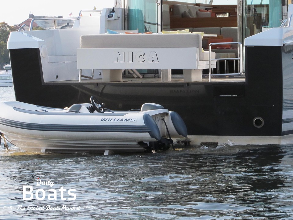 2011 Delta 54 Ips Carbon for sale. View price, photos and Buy 2011 ...
