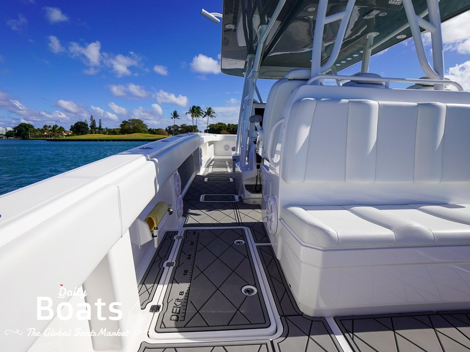 2018 Invincible 40 Cat for sale. View price, photos and Buy 2018 ...