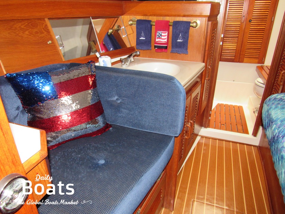 1985 Hunter 45 Legend for sale. View price, photos and Buy 1985 Hunter ...