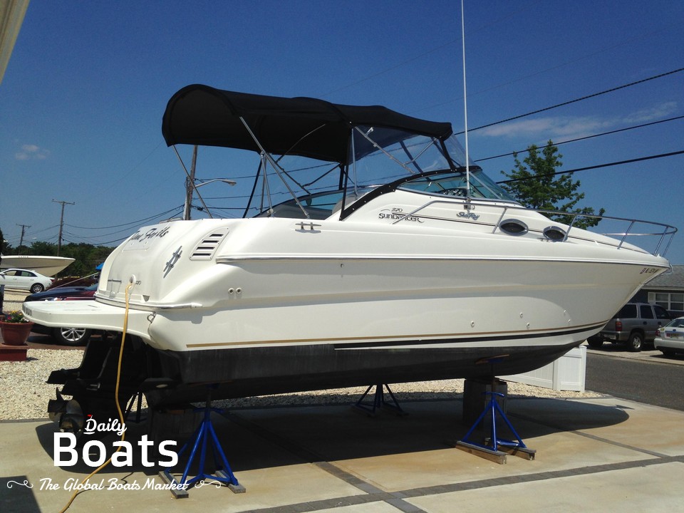2000 Sea Ray 270 Sundancer for sale. View price, photos and Buy 2000 ...