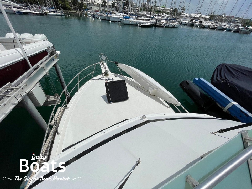 1990 Bertram 33 Flybridge Cruiser for sale. View price, photos and Buy ...