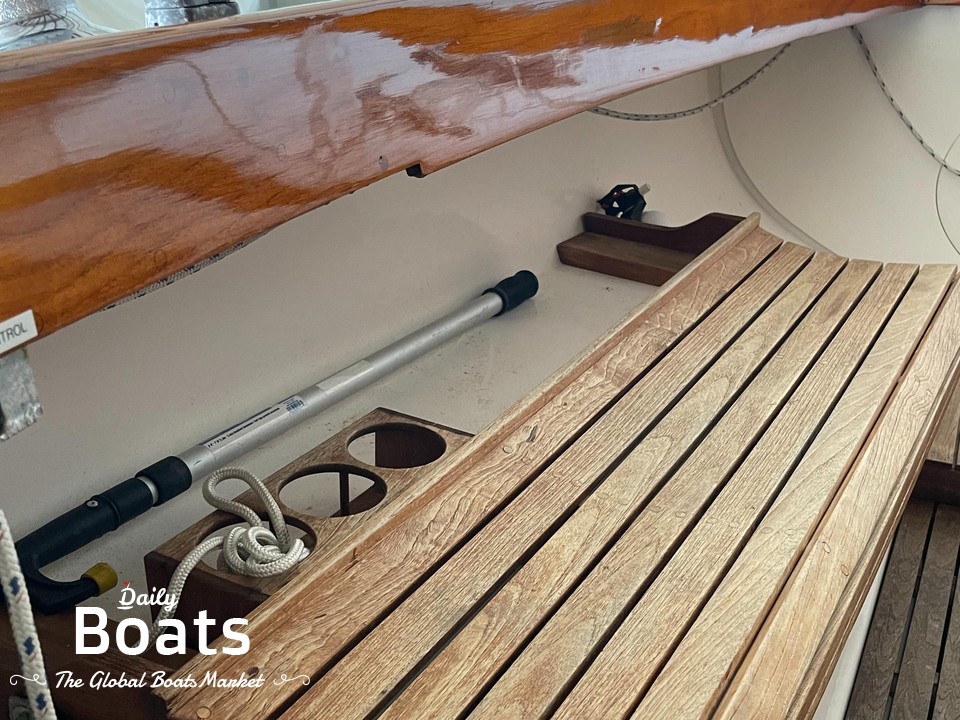 2001 Cape Cod Shields 30 for sale. View price, photos and Buy 2001 Cape ...