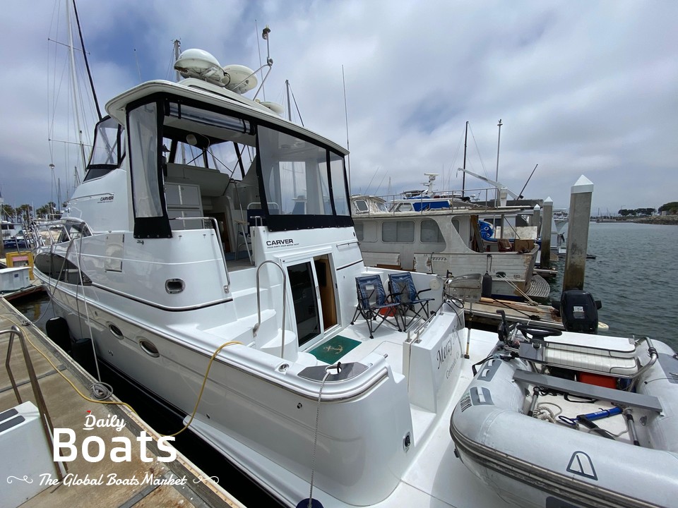 2001 Carver 444 Cockpit Motor Yacht for sale. View price, photos and ...