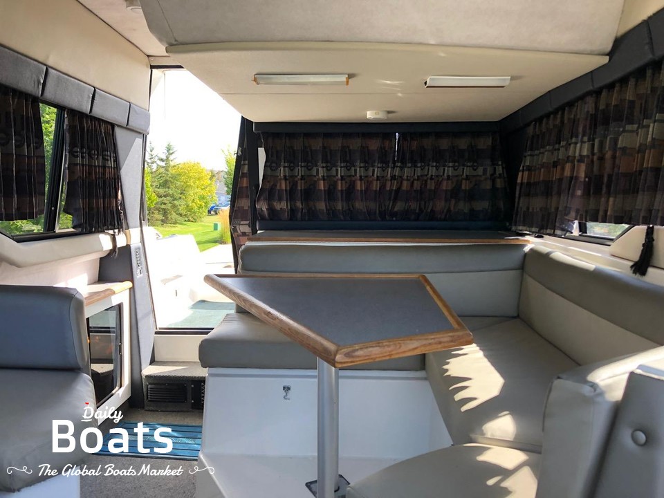 1991 Bayliner 3058 Motoryacht for sale. View price, photos and Buy 1991 ...