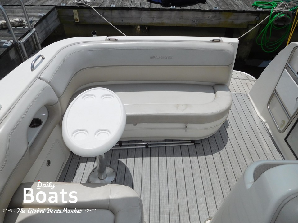 2006 Larson Cabrio 350 for sale. View price, photos and Buy 2006 Larson ...