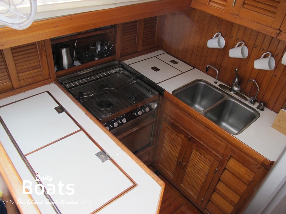 1987 Slocum 43 Pilothouse for sale. View price, photos and Buy 1987 ...